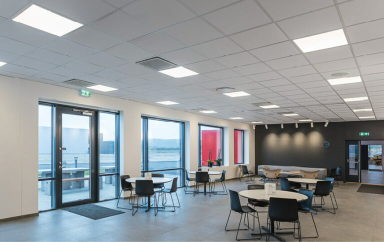 Bytte ut lysrør med LED - PEC Elektro Tønsberg